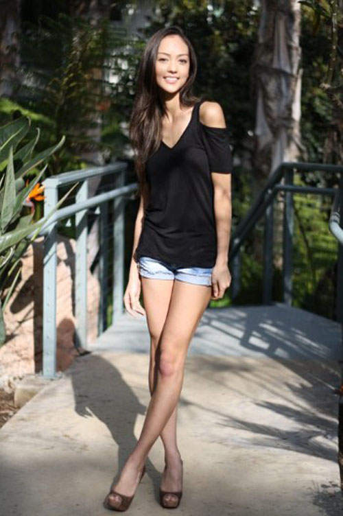 香港最正混血名模 Jessica C. 警局裡響起了她的警鐘聲 | 宅宅新聞