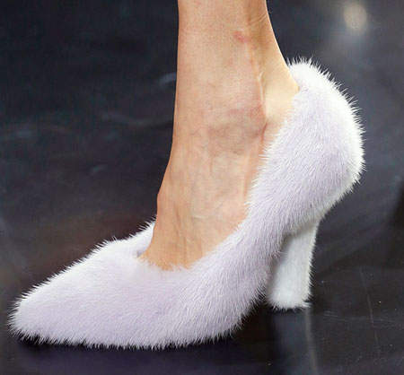 毛茸茸鞋 明年最流行 2013年女鞋發表嚕~ | 宅宅新聞