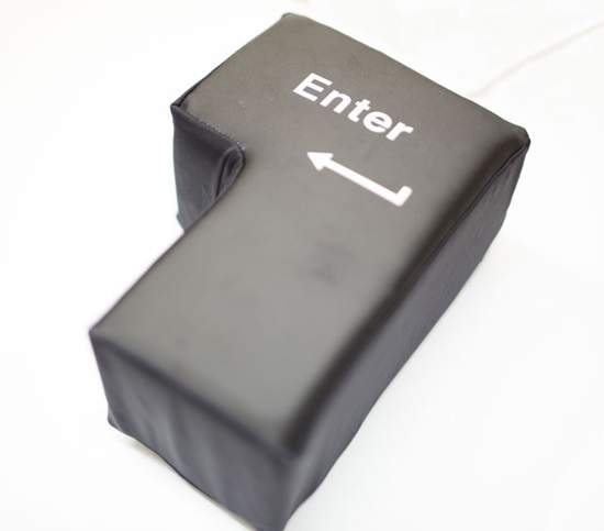 辦公室必備《超巨大Enter鍵BIG ENTER》不但可以拿來發洩壓力還可以…… | 宅宅新聞